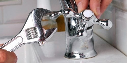 How To Remove Kitchen Faucet Handle Without Screws?